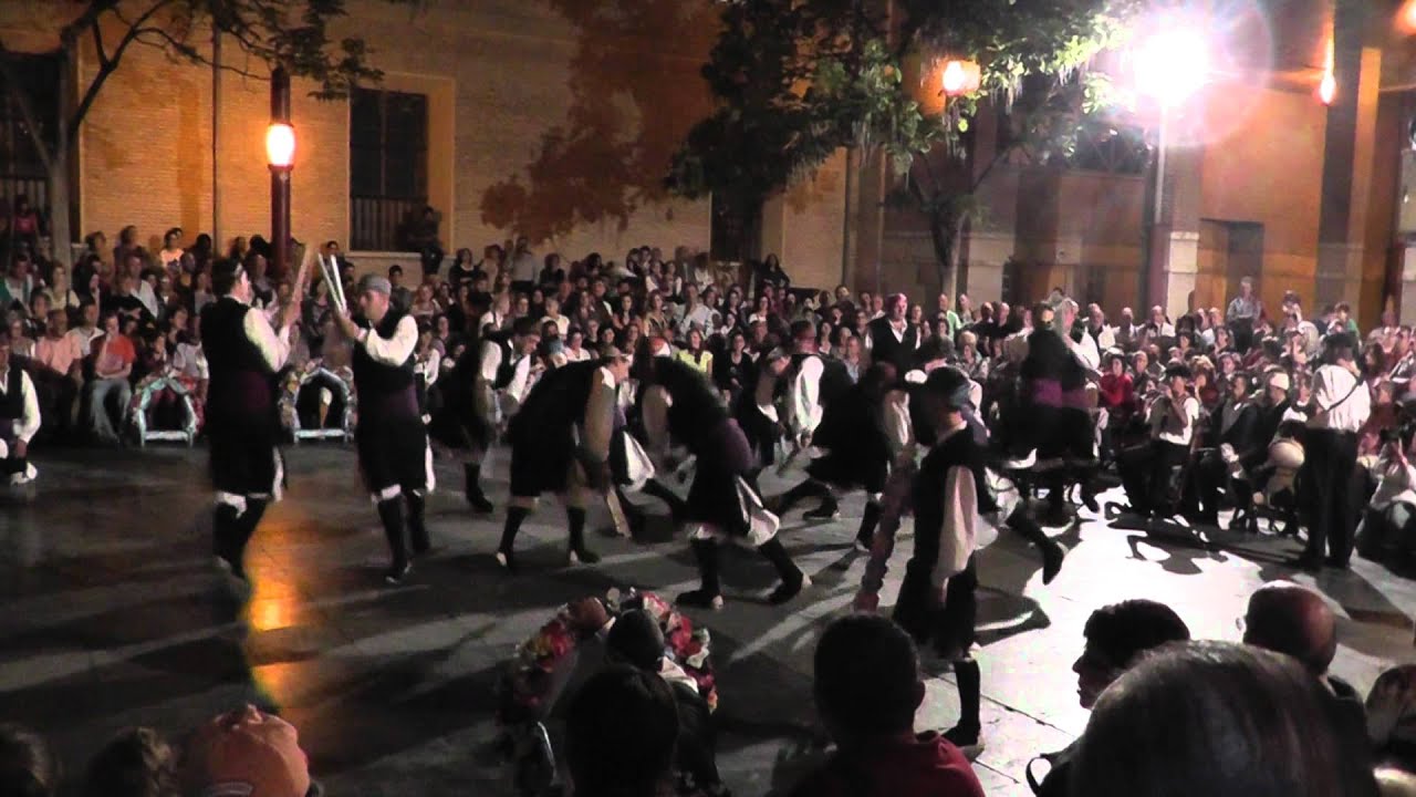 Los danzantes de Tauste - YouTube