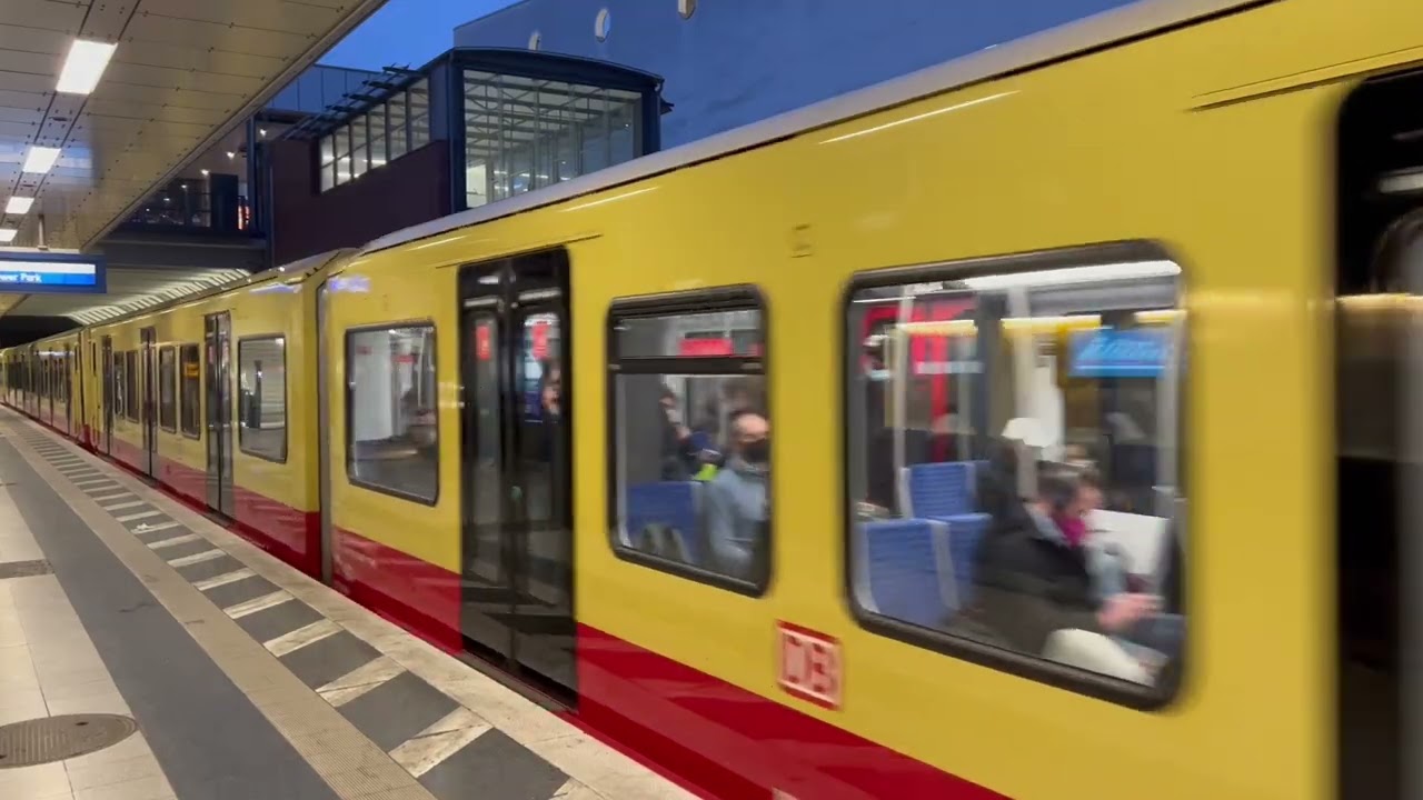 S-Bahn Berlin BR 483/484 Ausfahrt aus Berlin Gesundbrunnen als S41 ...