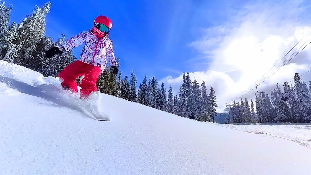 Victoria 7 Years Old Snowboarding: fun in the pow - YouTube