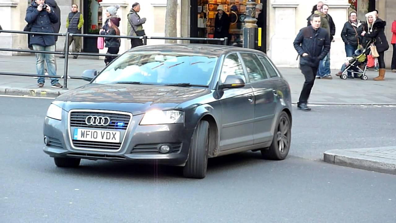 Metropolitan Police Audi A3 Unmarked Responding - YouTube