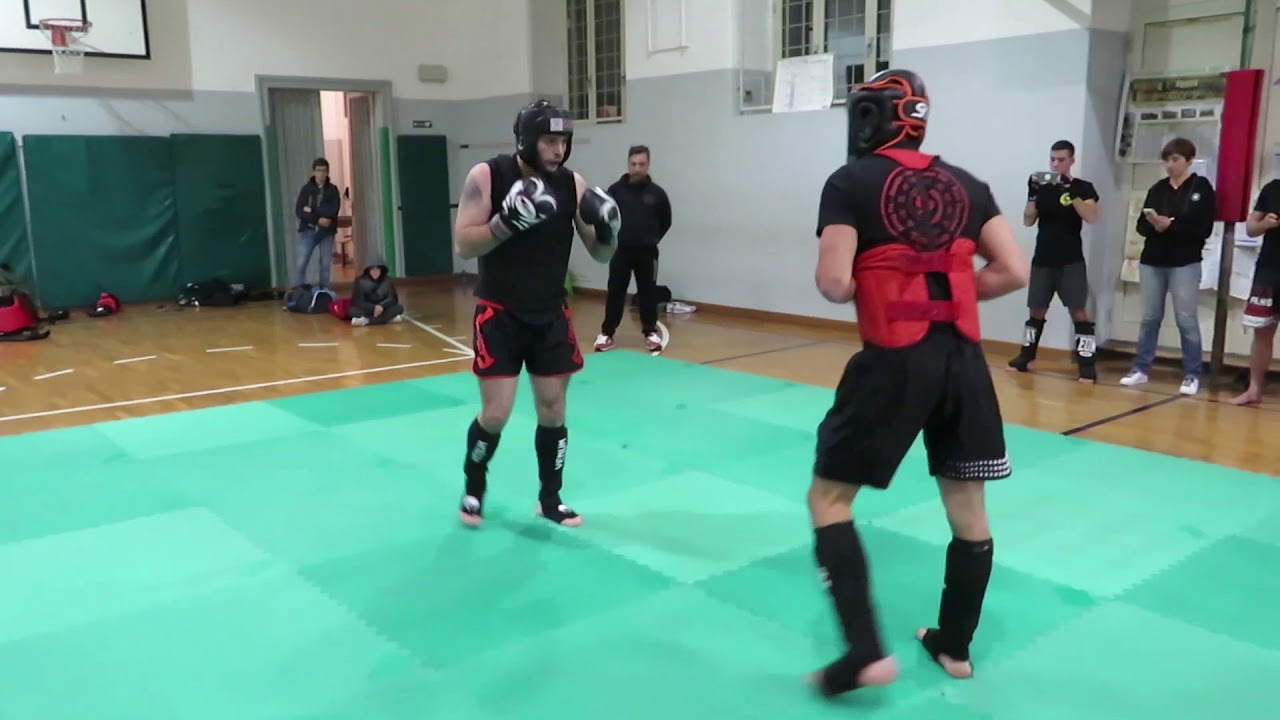 Sanda - Sparring Day Tiger Club - YouTube