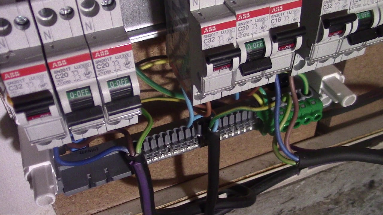 installation domestique en Triphasé ABC - YouTube