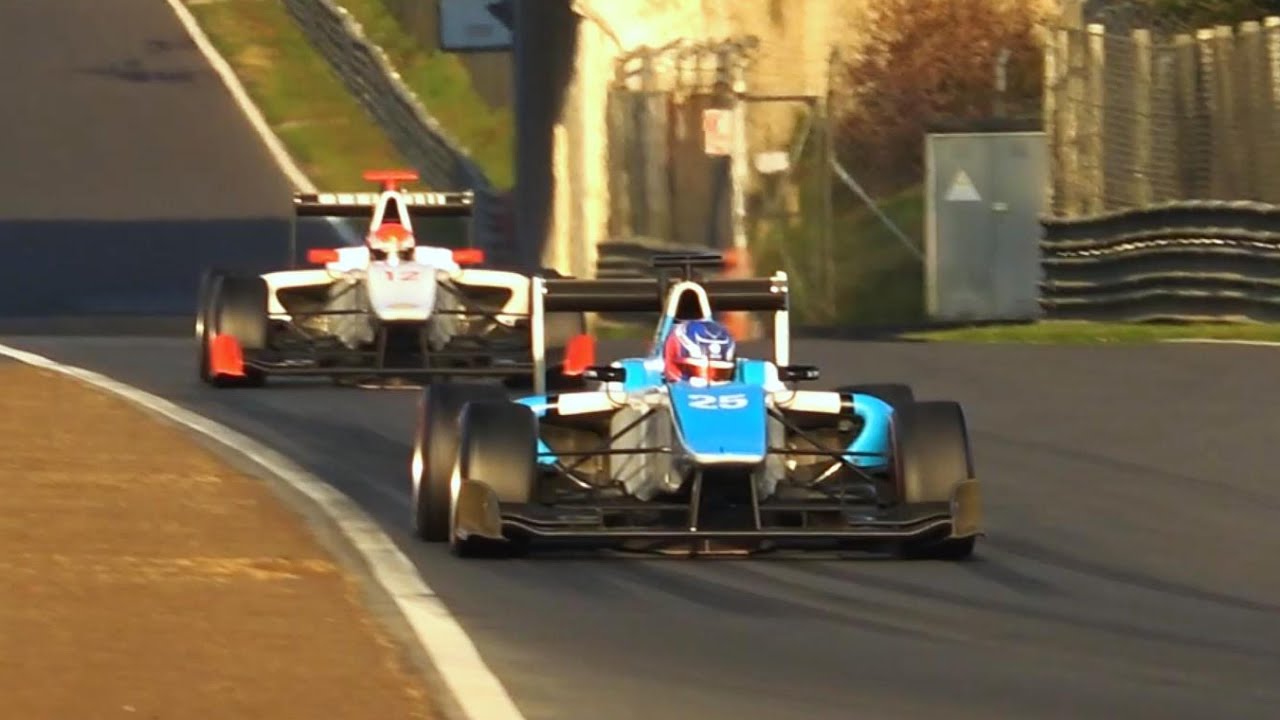 F3 & GP3 testing in MONZA - pure N.A. V6 engine sound & action on track ...