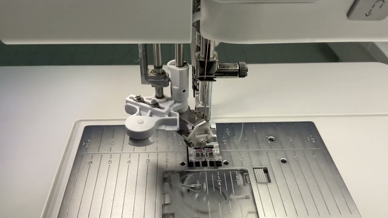 Unboxing the PFAFF creative icon 2 - QUILTsocial