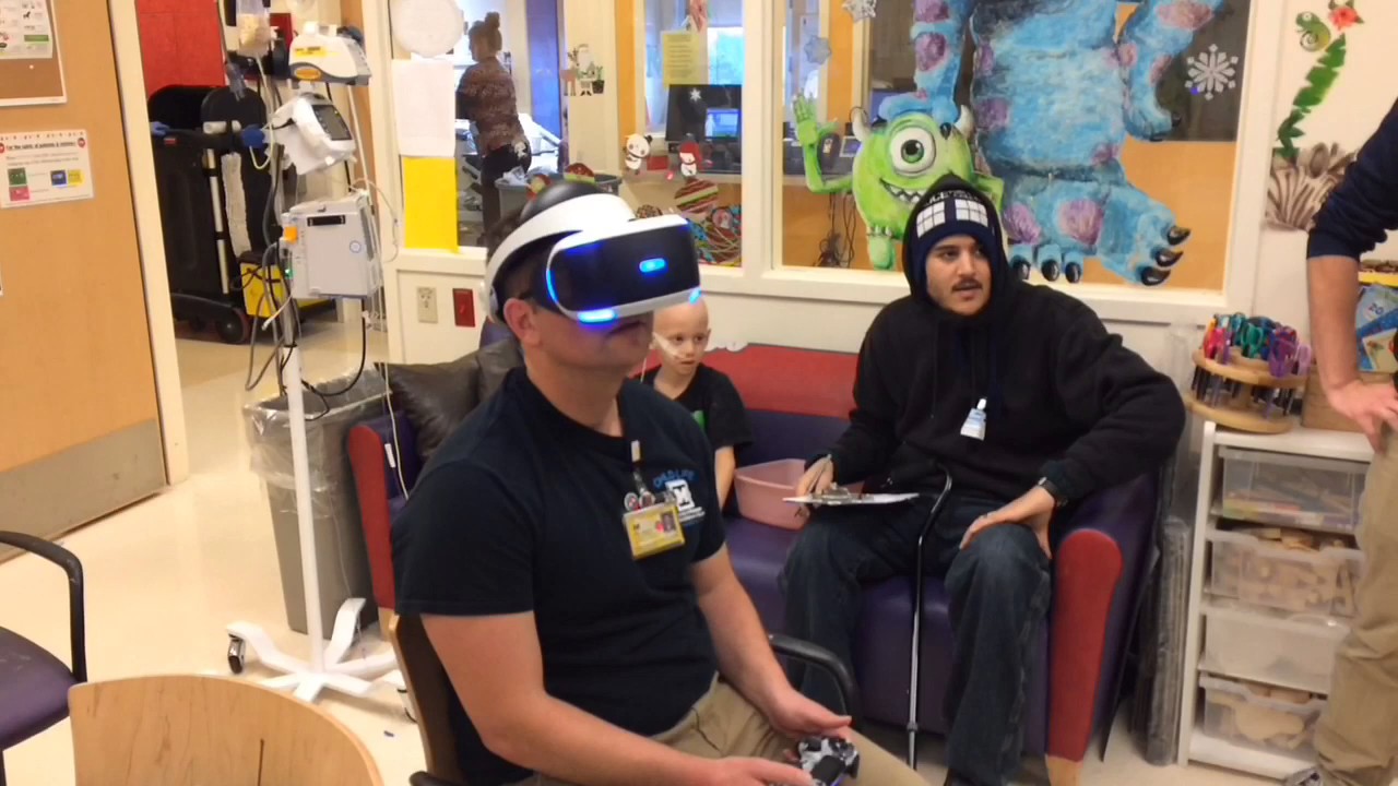 J.J. Bouchard demonstrates virtual reality at Mott Hospital - YouTube