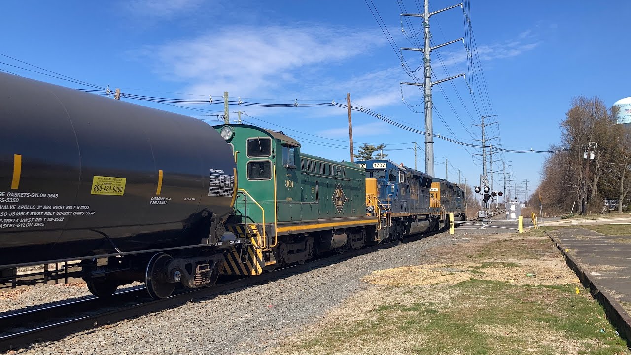 Conrail CA11 with SMS 301 trailing - YouTube