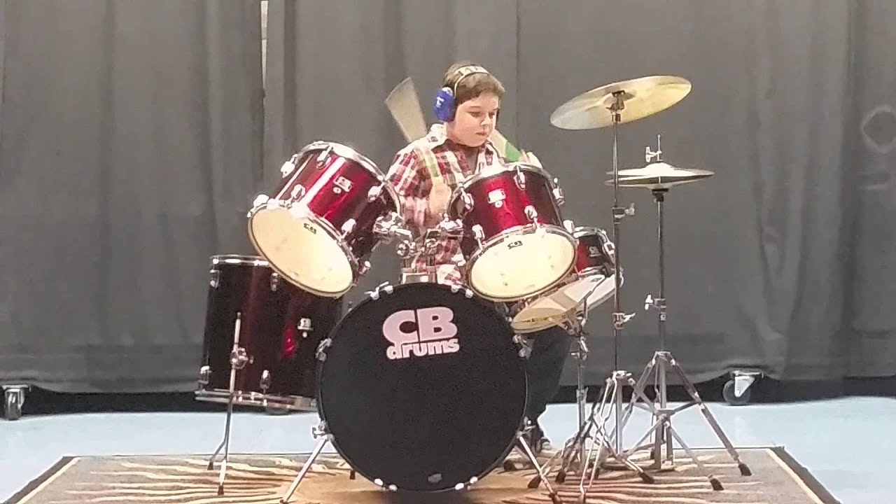 Max Brodsky 3rd Grade Talent Show - YouTube