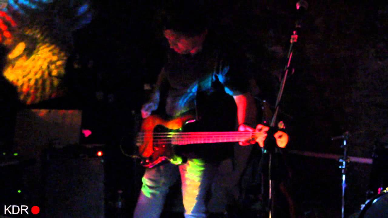 bassomatic live part 1. - YouTube