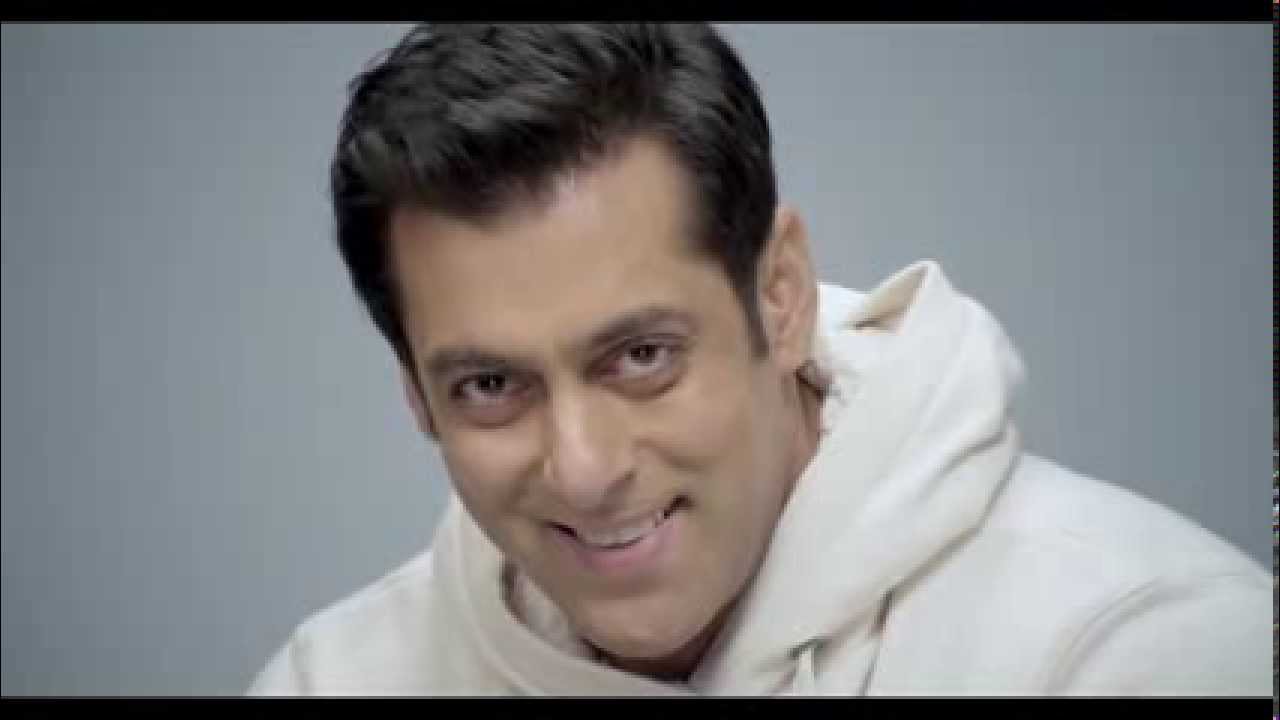 Salman Khan is in Love! - YouTube