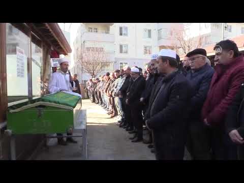 Boğaz ağrısı şikayetiyle götürüldüğü semt polikliniğinde ölen çocuğun cenazesi defnedildi