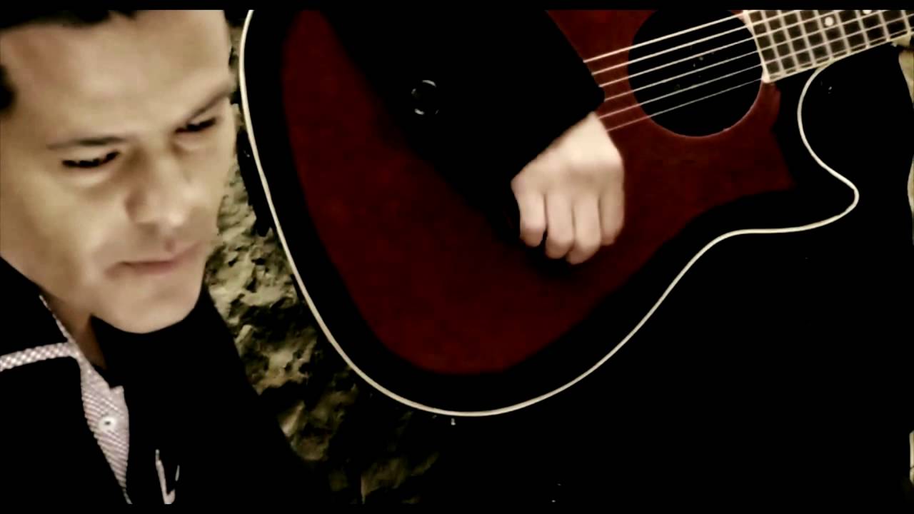 Alex Valencia - De Copa en Copa | Video Oficial - YouTube