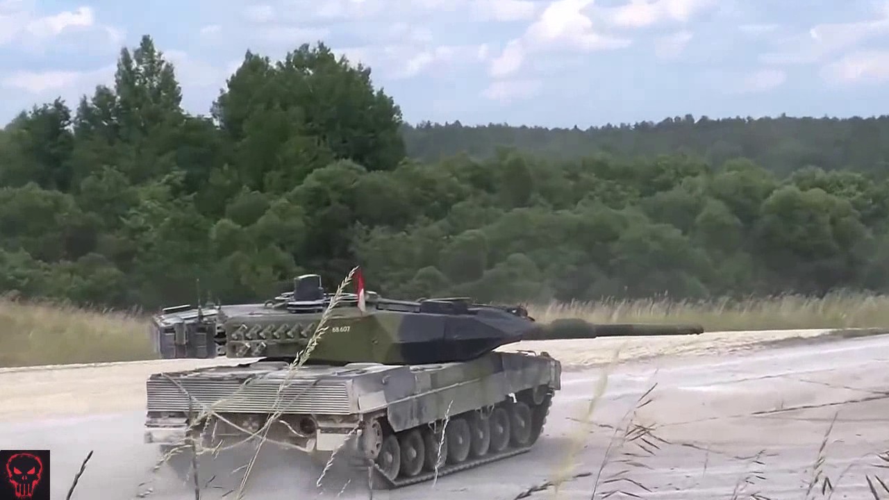 Military | Danish Leopard 2 Tanks Live Fire At Grafenwoehr DE - YouTube