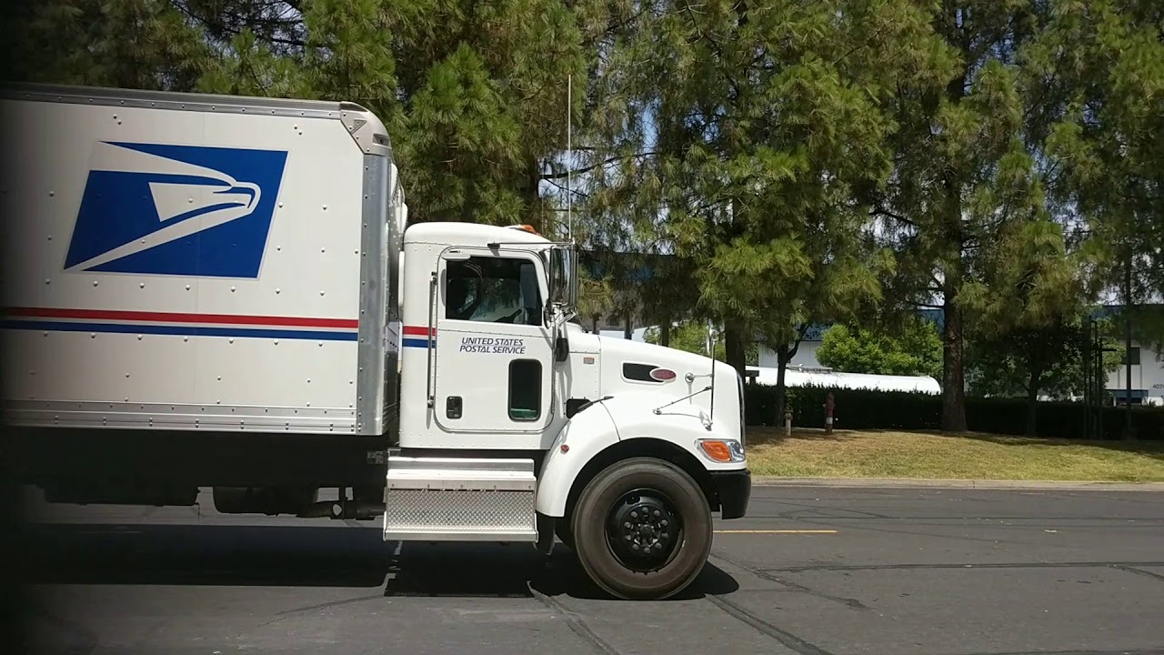 Peterbilt USPS Boxtruck - YouTube