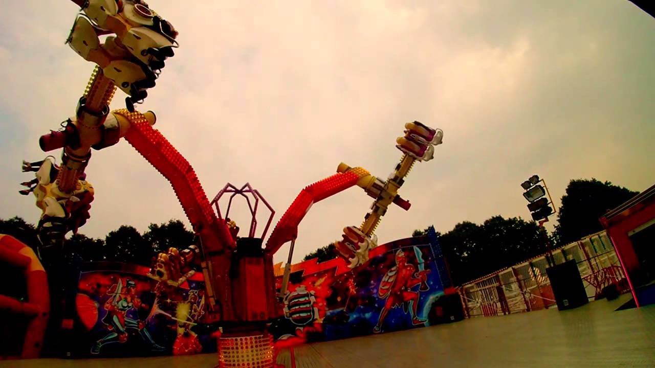 Stevens SuperSpin fair ride - Uckfield Carnival - YouTube