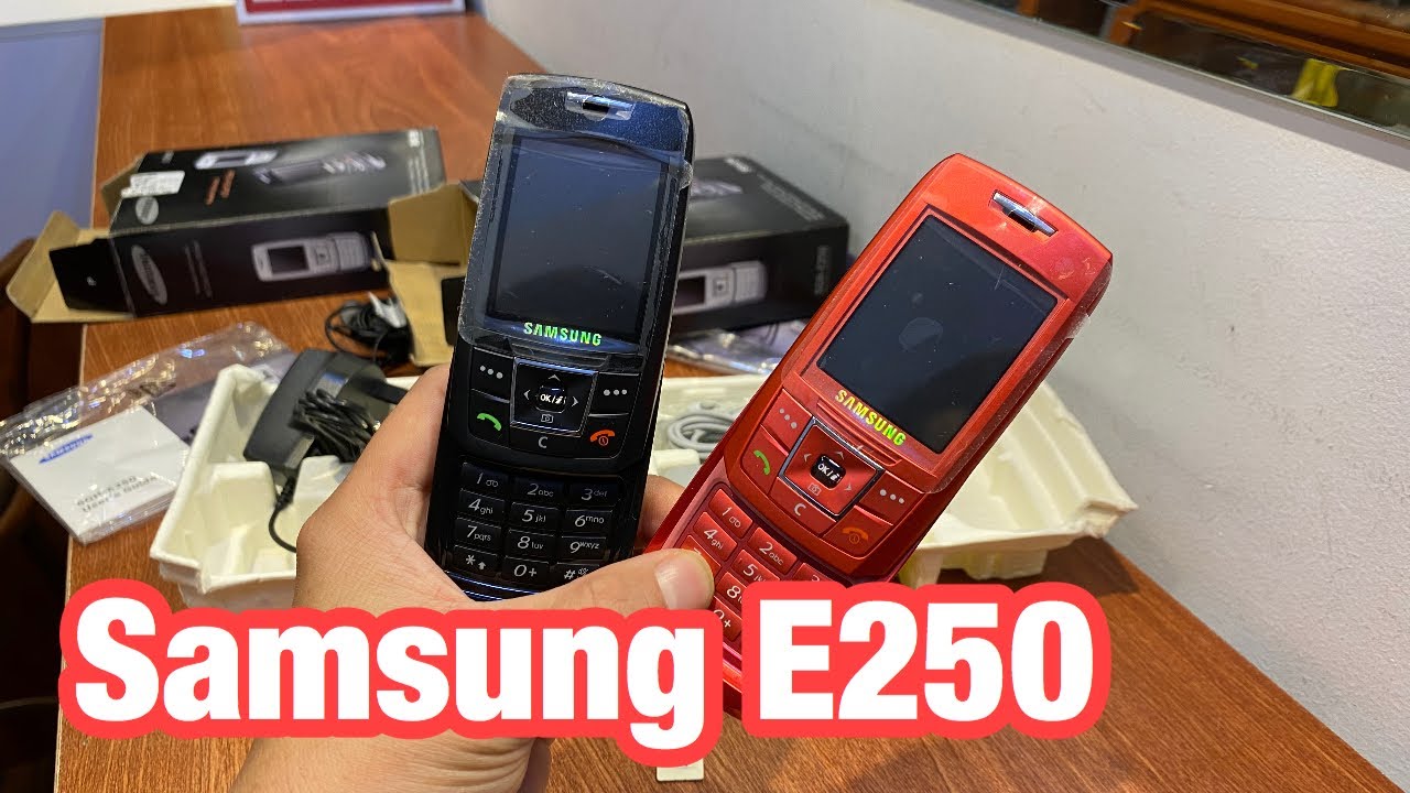Samsung E250 New 100% siêu hiếm vào năm 2020 này - YouTube