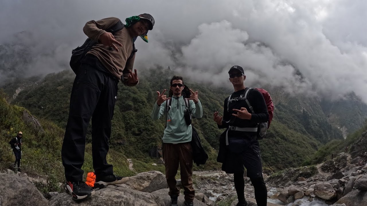 ABC Vlog | Day.1 | Chomrong to Dovan - YouTube