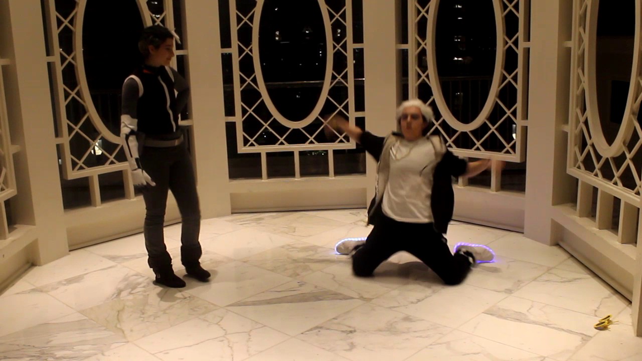 A Dance Off in the Katsucon Gazebo - YouTube