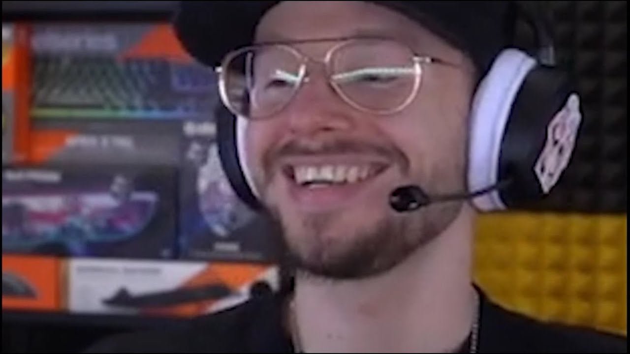 Xayoo Shoty - | Śmierdzący Młodziutki | Praca? Wojna na Ukrainie - YouTube