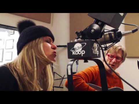 Trish Murphy, Darin Murphy, The Concession Stand Song, Live! - YouTube