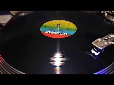 Zeki Müren - Aşkımız Eski Bir Roman (Long Play) TSM Super Stereo 1982