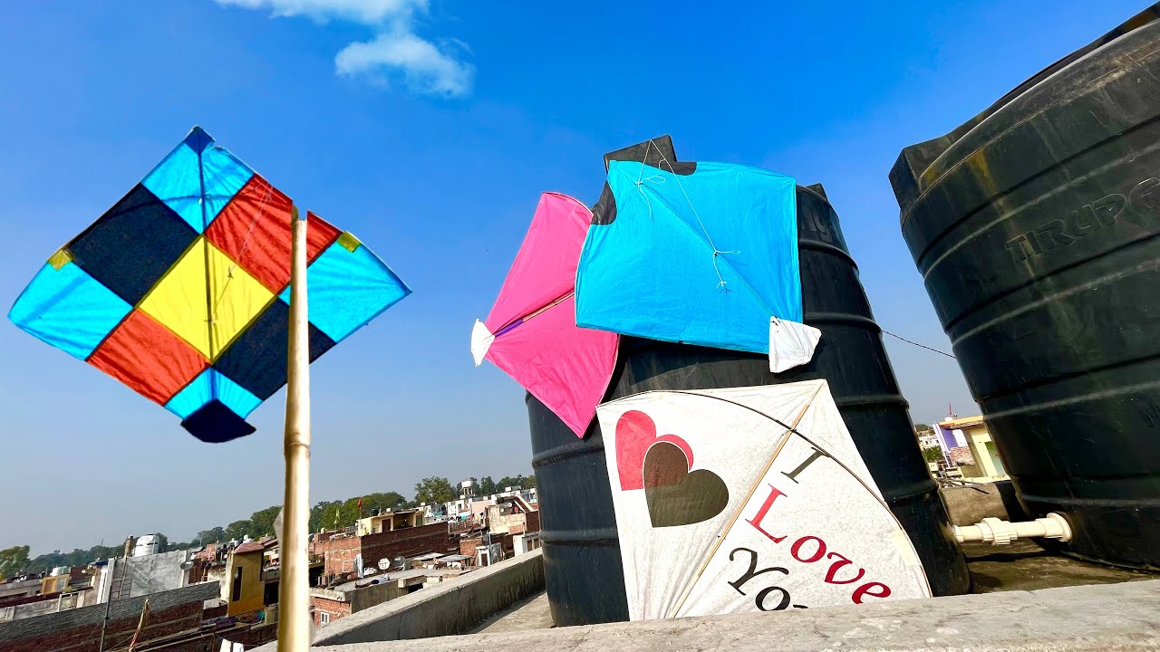 2 Big kite catching on roof | kite looting | kite looters - YouTube