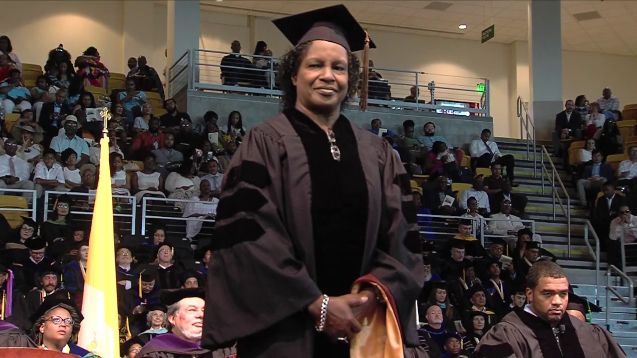 XULA Commencement 2019: Speaker Gail Gilmore - YouTube