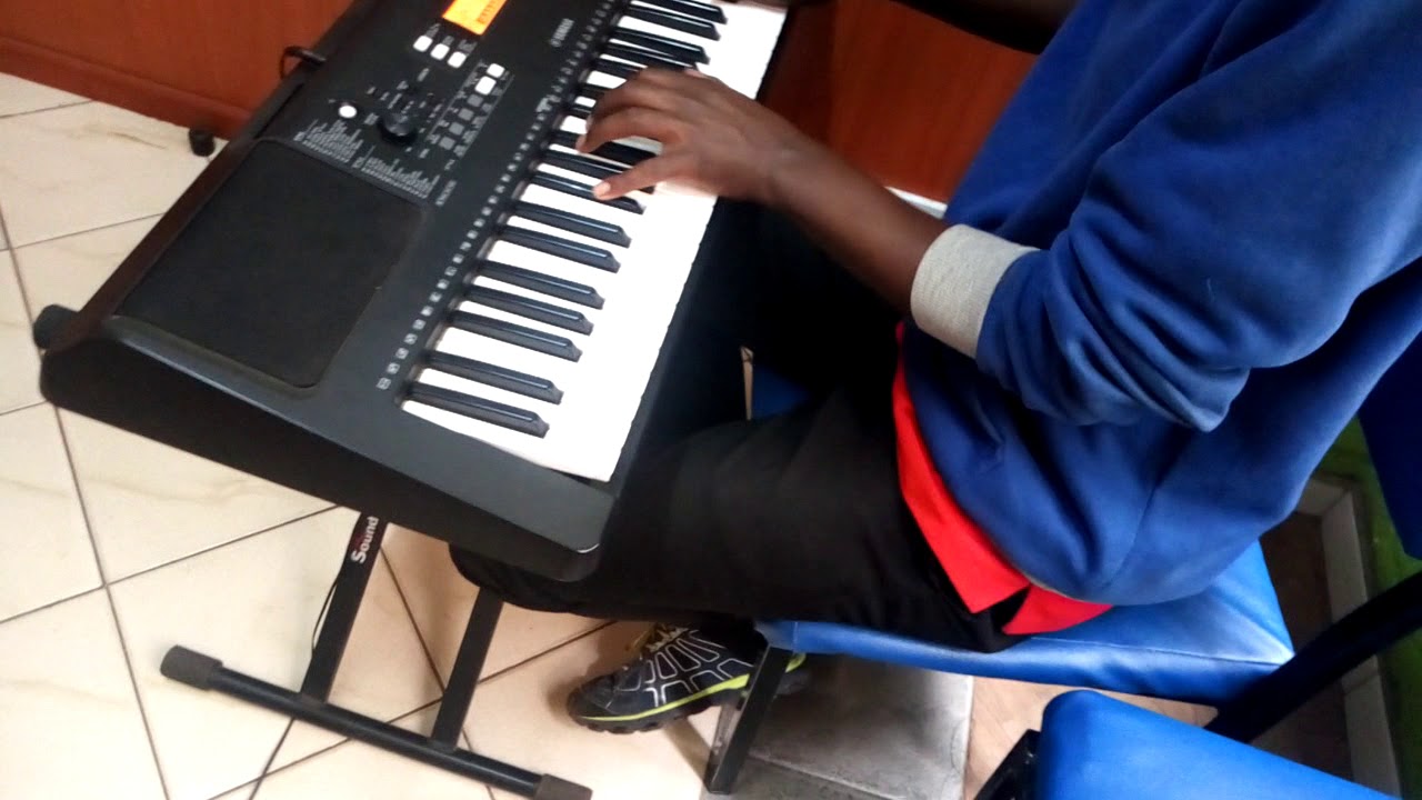 How to modulate a key (from C sharp to D) - YouTube