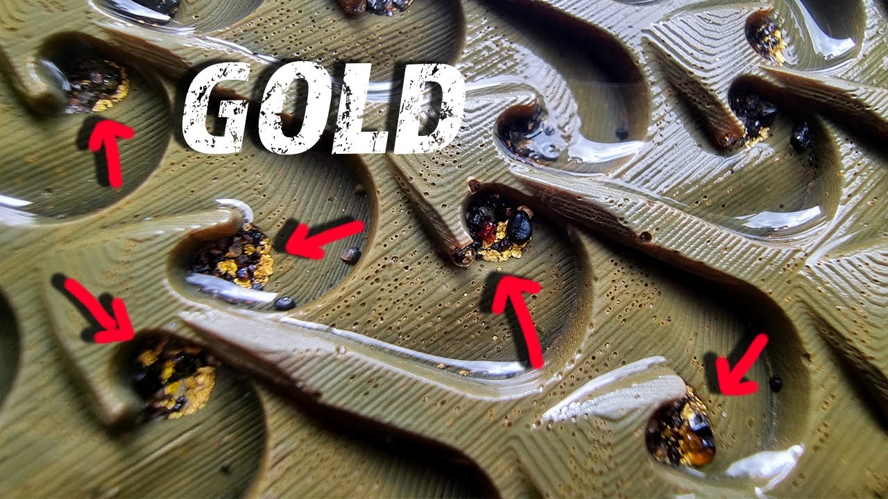 Extracting Gold From Black Sands - YouTube