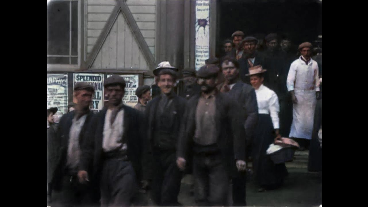 Colour: Creswell and Langwith Coal Miners leaving work 1900 - YouTube