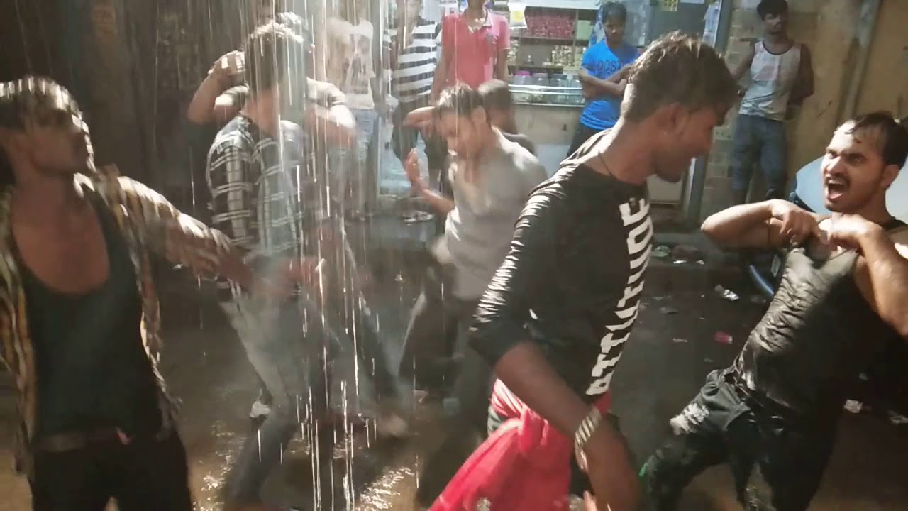 Raghaw tiwari frend dans - YouTube