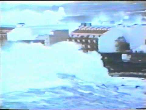 Oleaje fuerte en Garachico en Enero de 1987.avi