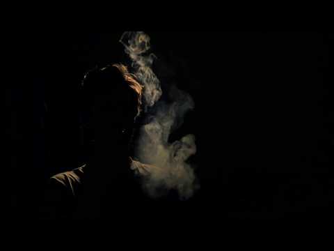 Kimseyi Çok Fazla Sevmiyeceksin