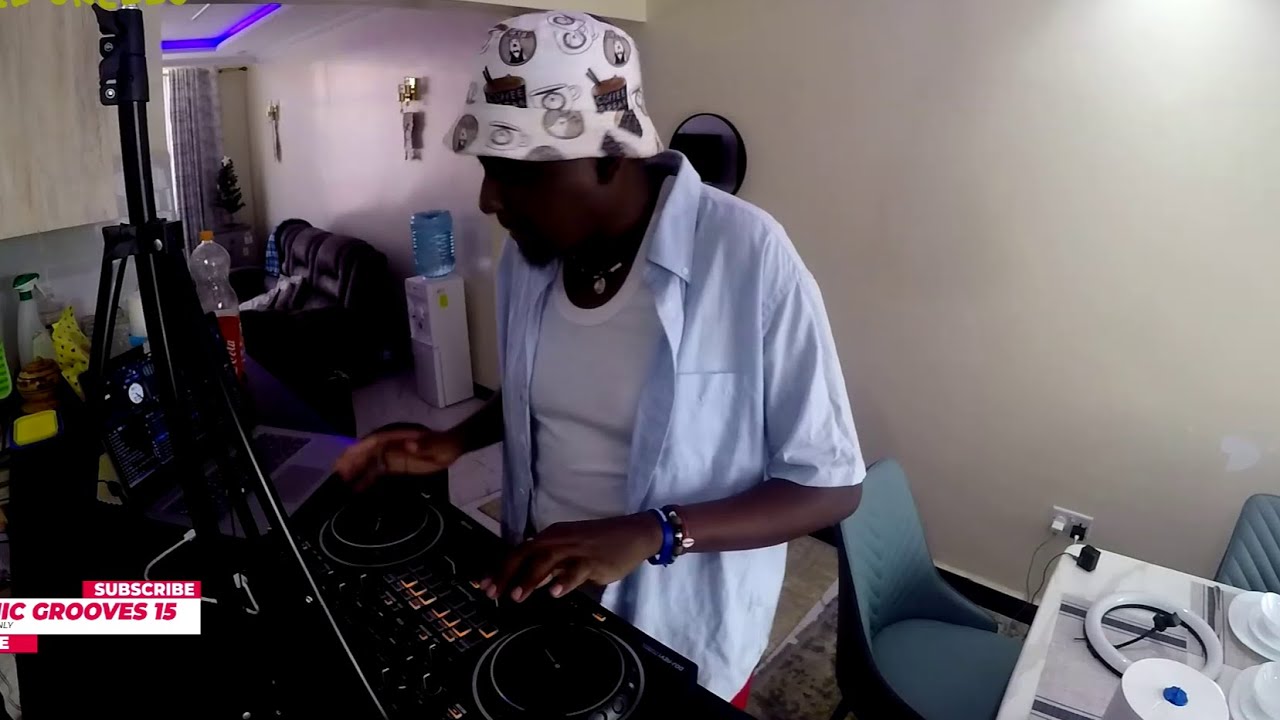 Cosmic Grooves 15 Mixtape - Dj Flare(PIGA STATUE) - YouTube