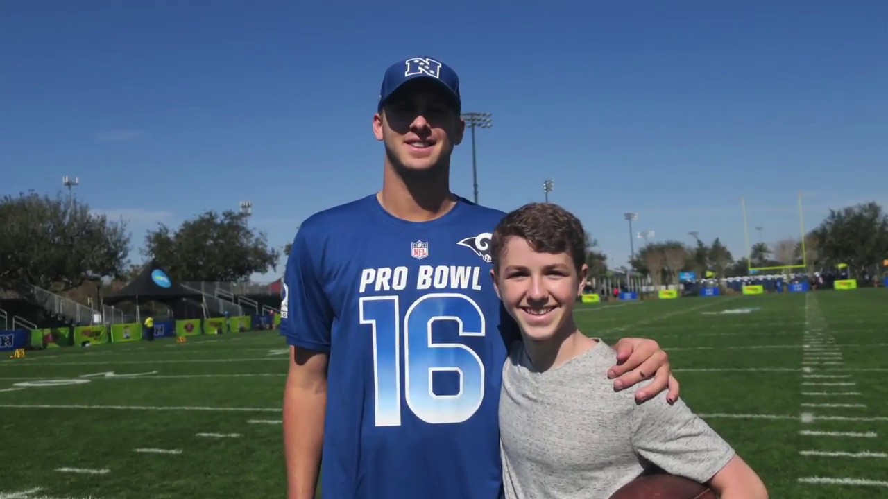 I MEET ALL OF THE PRO BOWLERS!!!!!! - YouTube