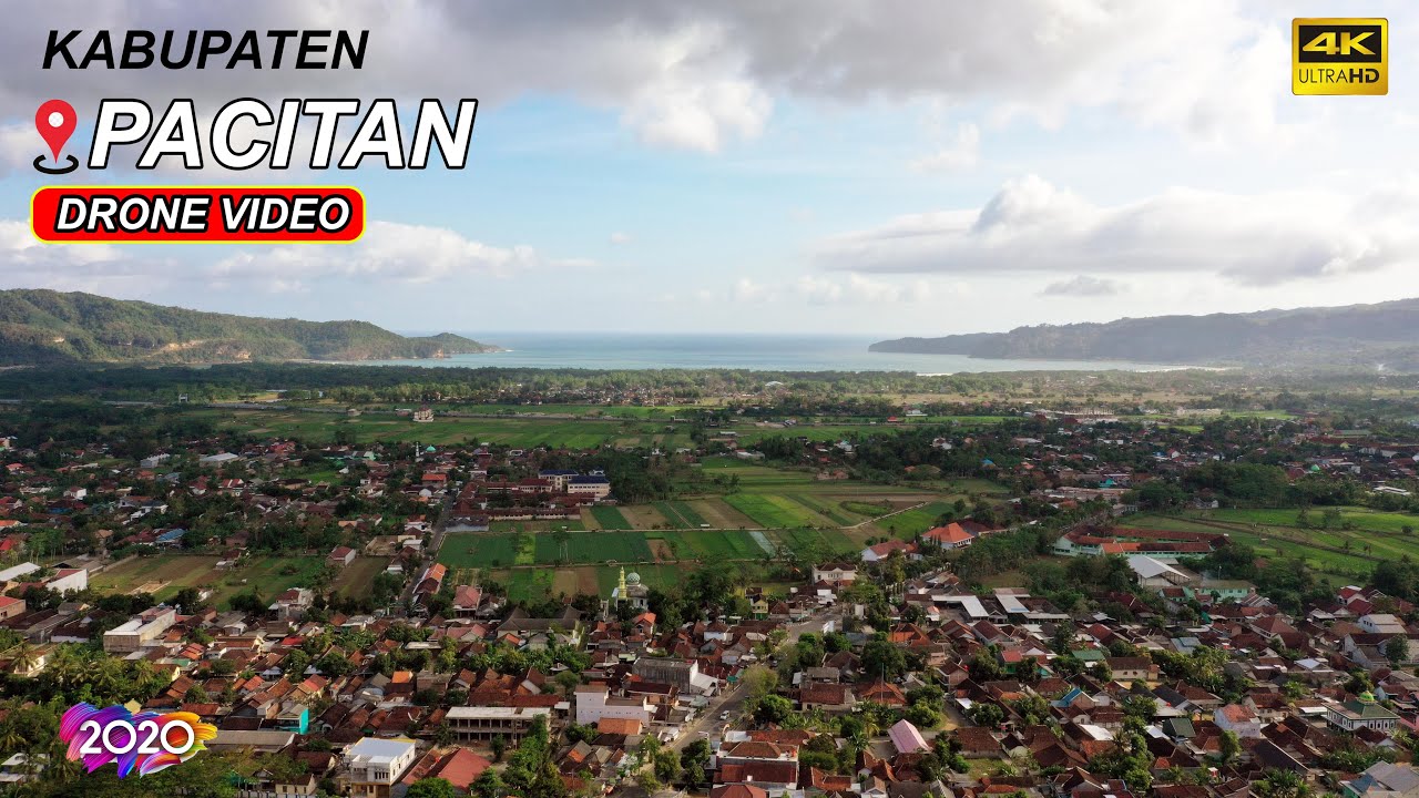 Kota PACITAN 2020 - Suasana Asli Video Udara Kota Yang Dikelilingi ...