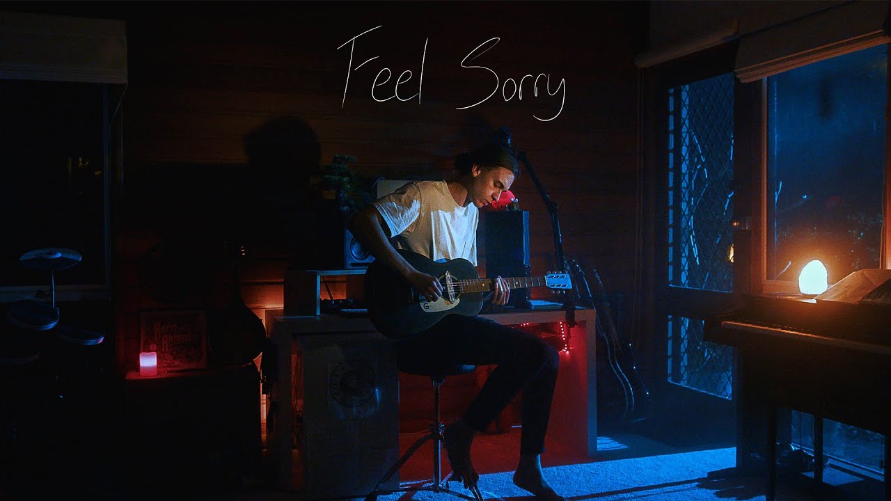 Simon O'Hagan - Feel Sorry (Lyric Video) - YouTube