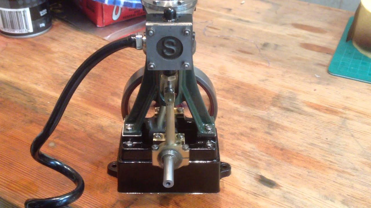 Stuart 10V running on an air brush compressor. - YouTube