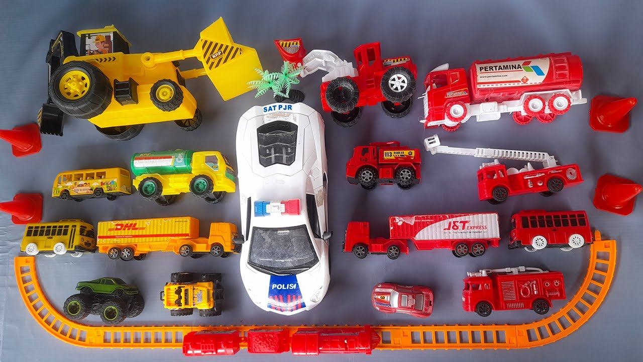 Mobil truk oleng, mobil derek, truk pasir, kereta, damkar, excavator ...