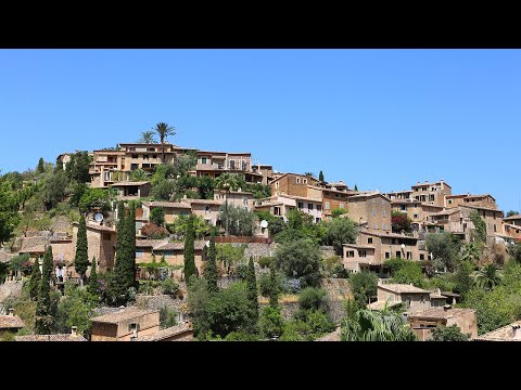 Deià sightseeing - beautiful village in Mallorca