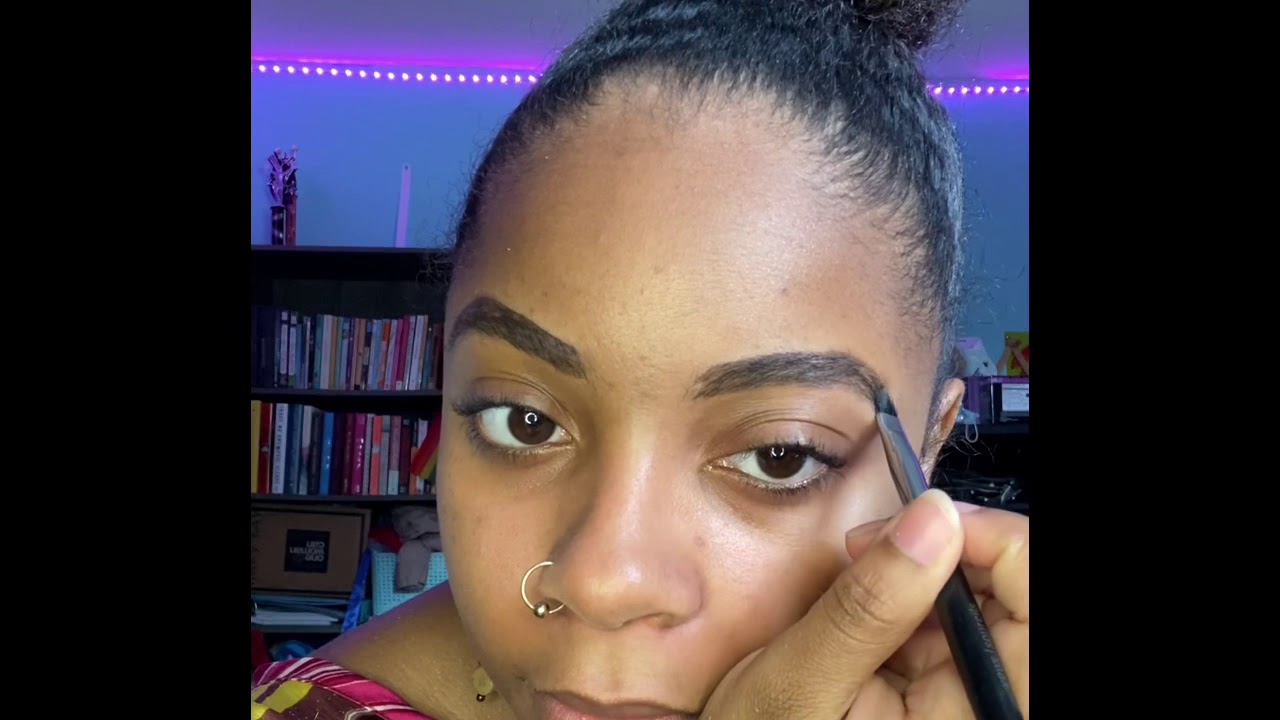 Cut Crease / Eyebrow Tutorial - YouTube