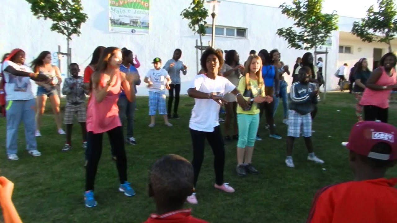 Flash Mob Dia da Criança - Ecoparque - YouTube