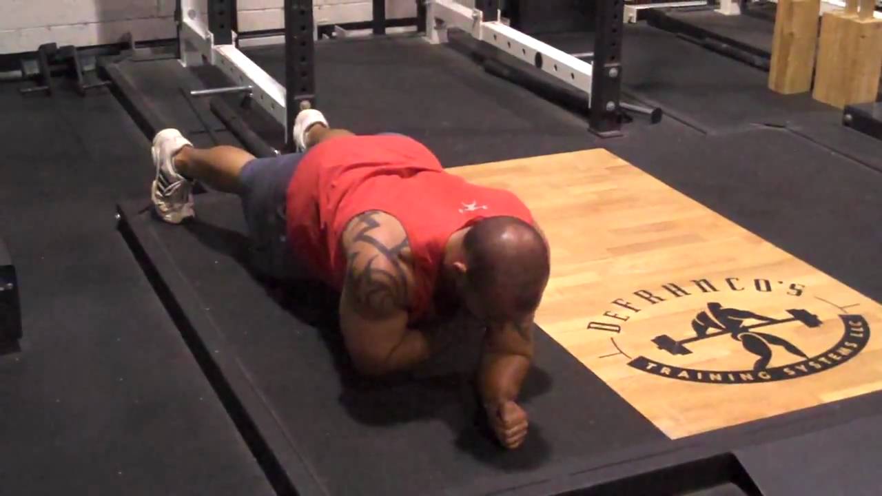 DeFrancosGym.com - Exercise Index: Plank shoulder touches - YouTube