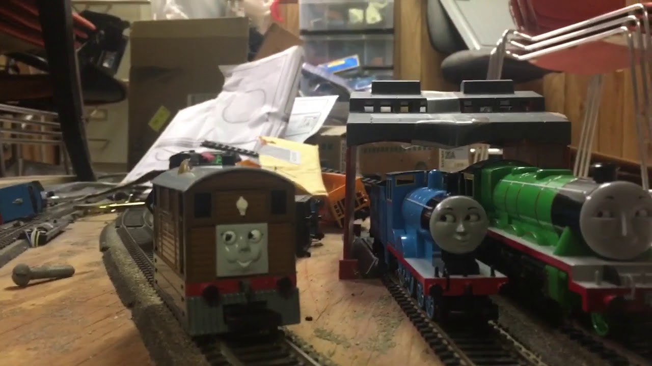 Something I need to clear up about Edward, Henry and Toby - YouTube