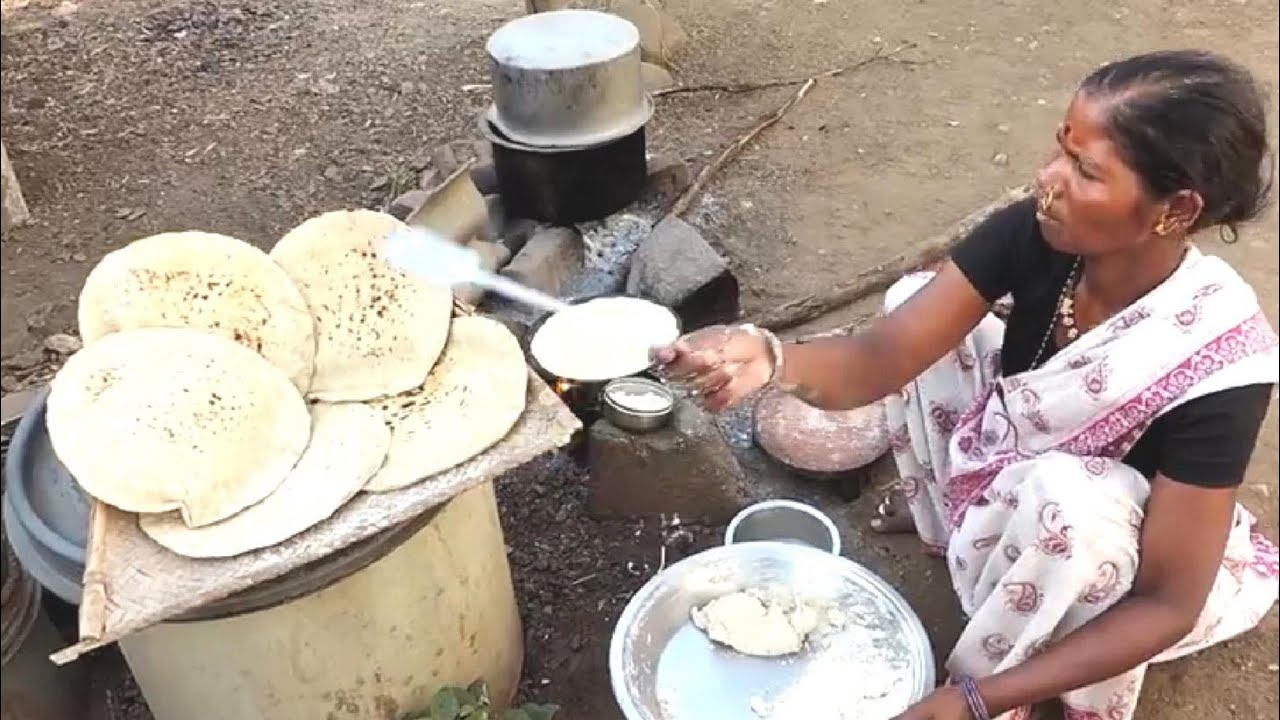 how to make jowar roti at home - జొన్నరొట్టెలను తయారు చేసే విధానం - YouTube