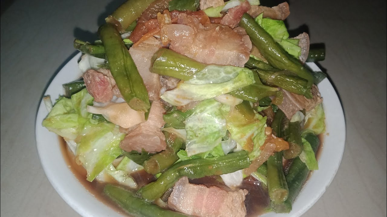 Delicious Homemade String Beans Guisado/@ItsLouelasYT - YouTube