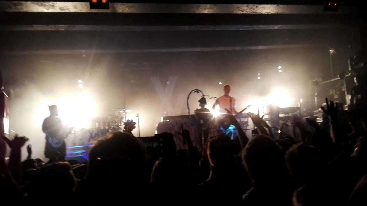 Machine Gun Kelly Hamburg 27 World Tour 8.10.2017 - YouTube