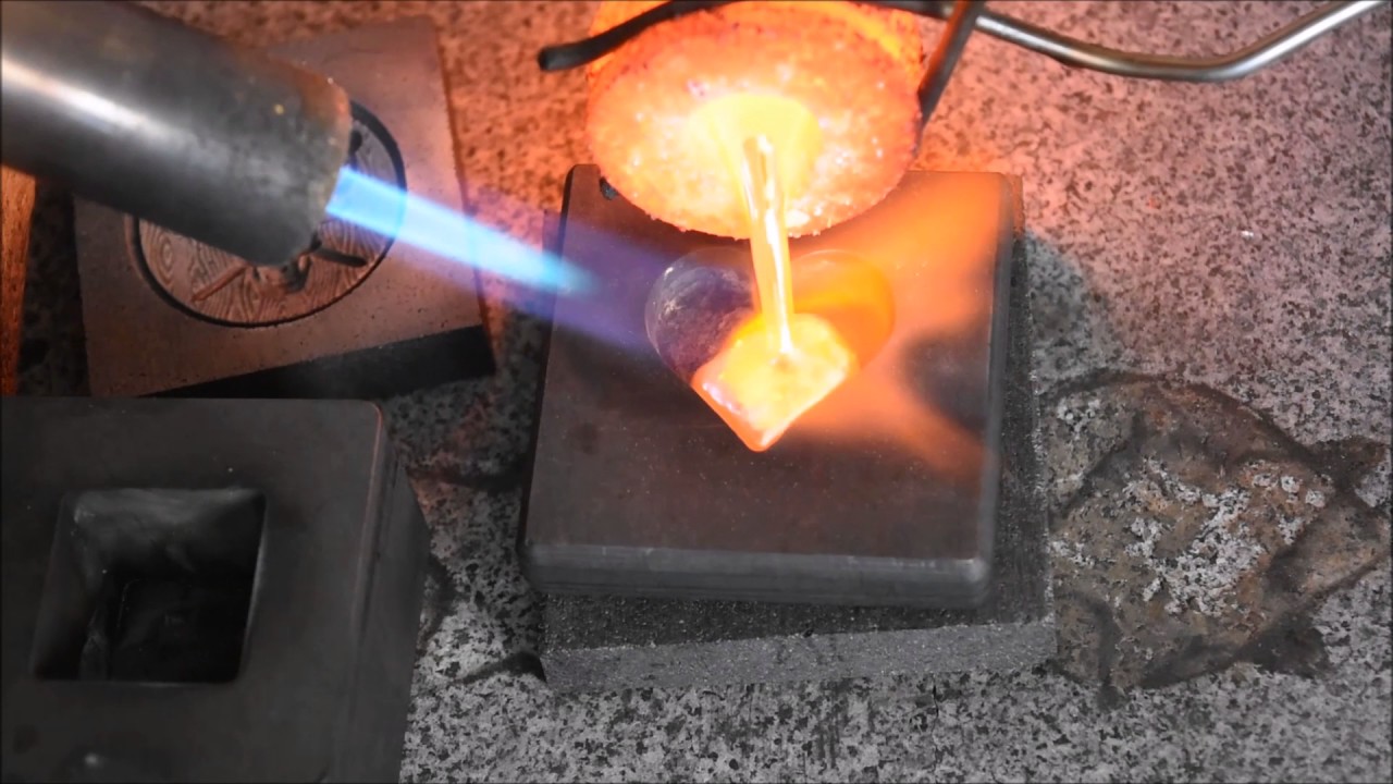Silver Pouring - Delft Clay Fails & Pouring Wins! - YouTube
