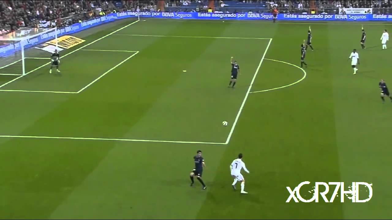 Cristiano Ronaldo - Crazy Back Pass Skill HD 720p - YouTube