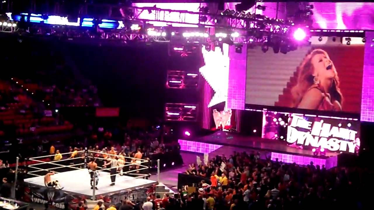 WWE The Heart Dynasty Entrance - YouTube
