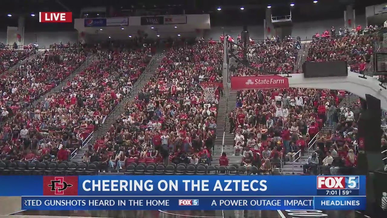 Cheering On Aztecs During Championship - YouTube
